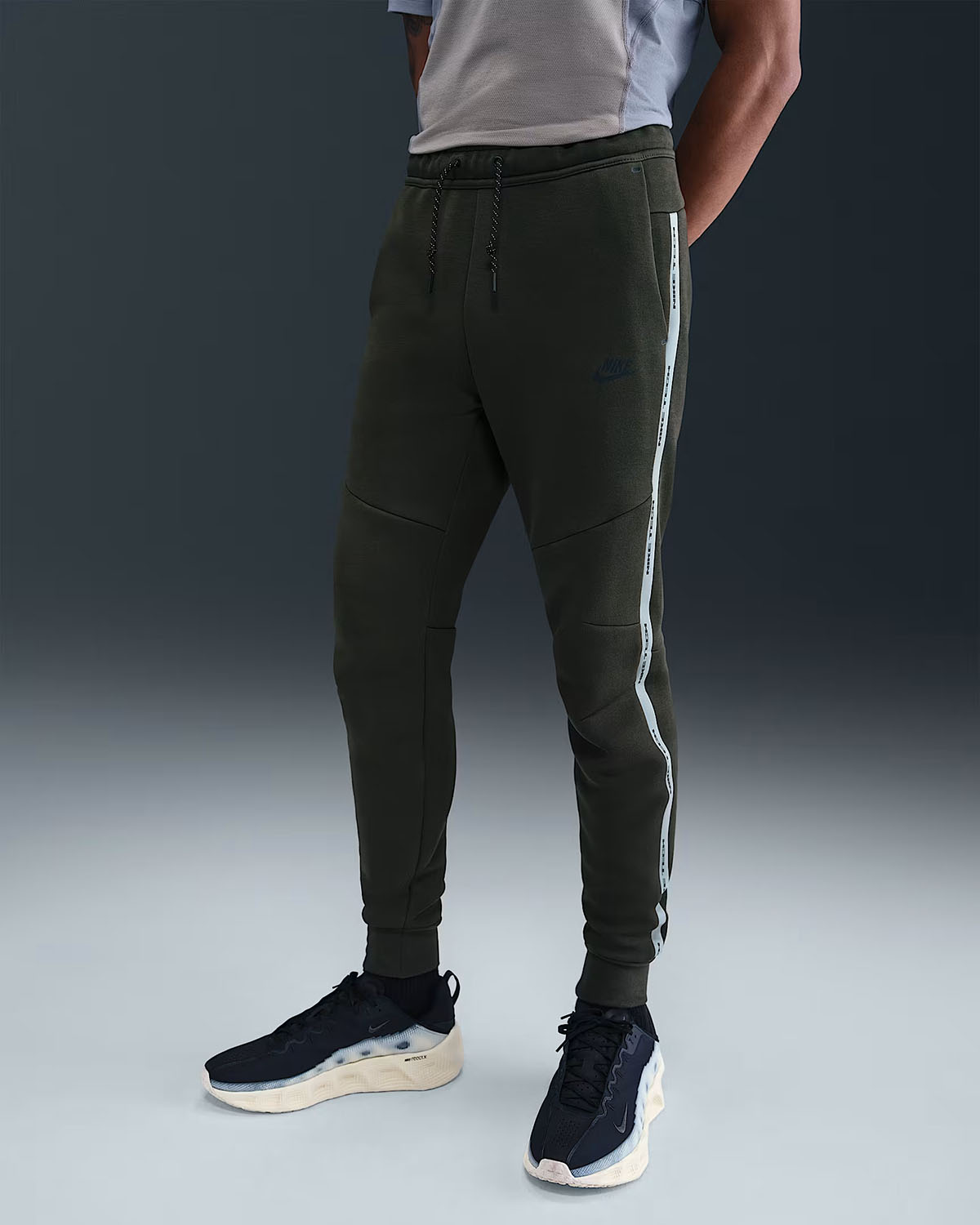 Nike Tech Fleece Reflective Mens Hoodies and Jogger Pants